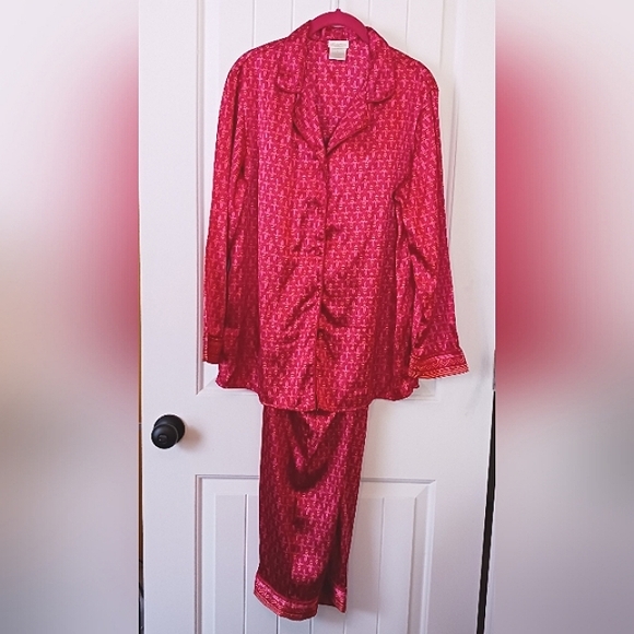 Secret Treasures | Intimates & Sleepwear | Secret Treasures Silky ...